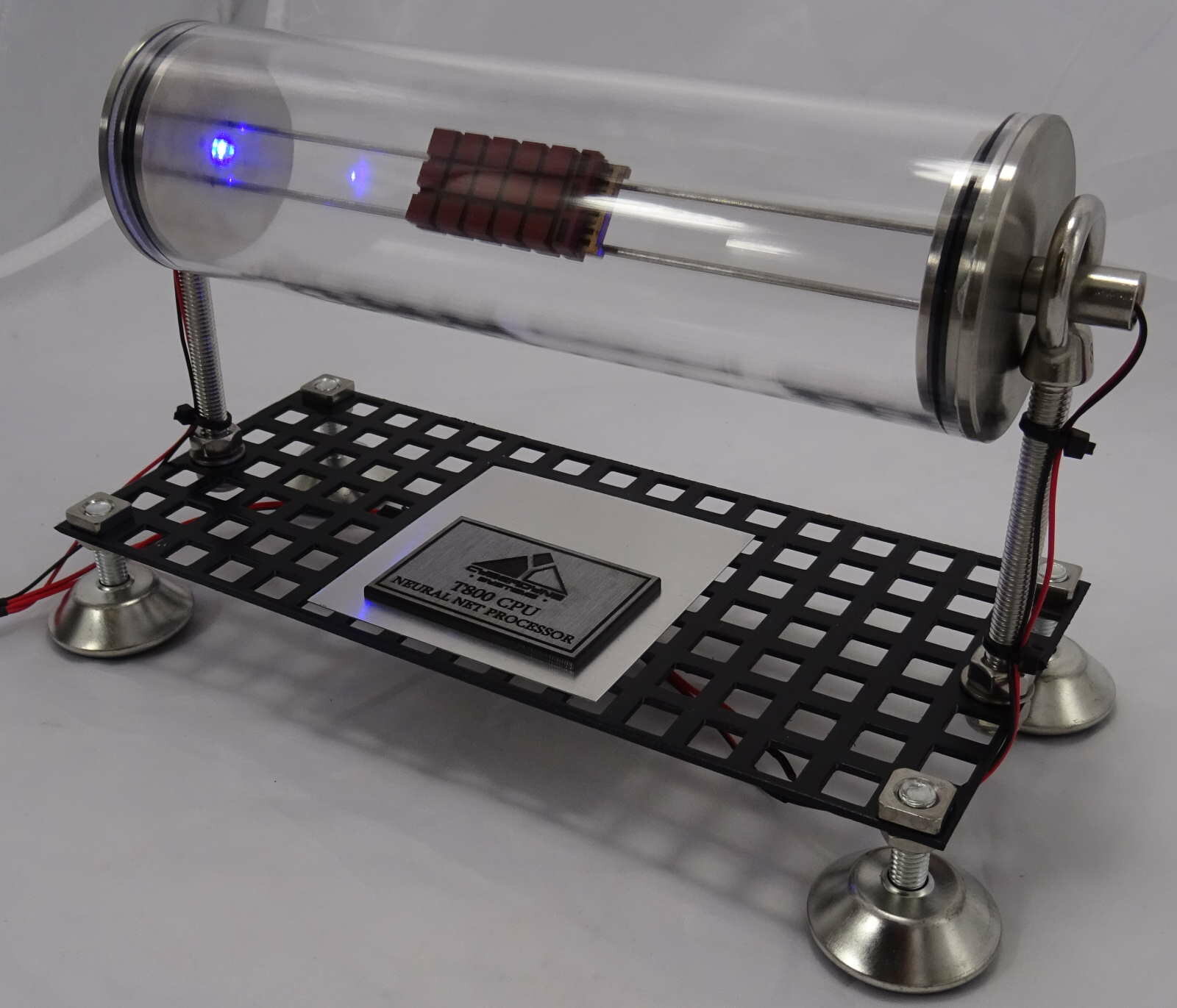 Terminator T-800 CPU Gehirn Brain Chip Movie Prop Replik 1:1 LED Box