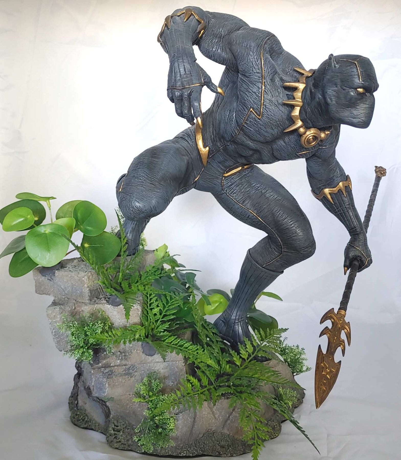 1/4 Black Panther Premium Format Sideshow Figur Statue 44cm Ausstelle ...